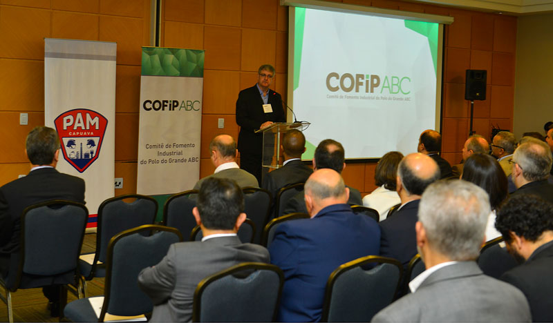 COFIP ABC defende sinergia da cadeia do Polo Petroquímico em seminário