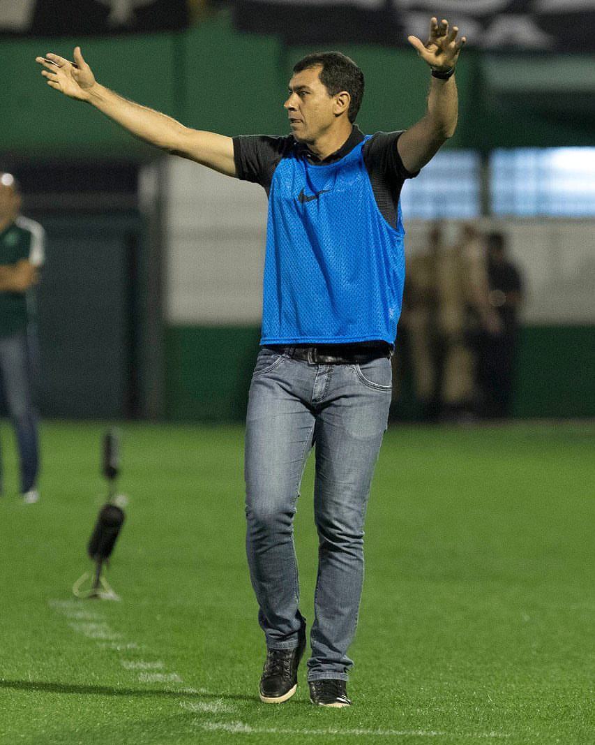 Corinthians renova contrato de Fábio Carille por mais duas temporadas