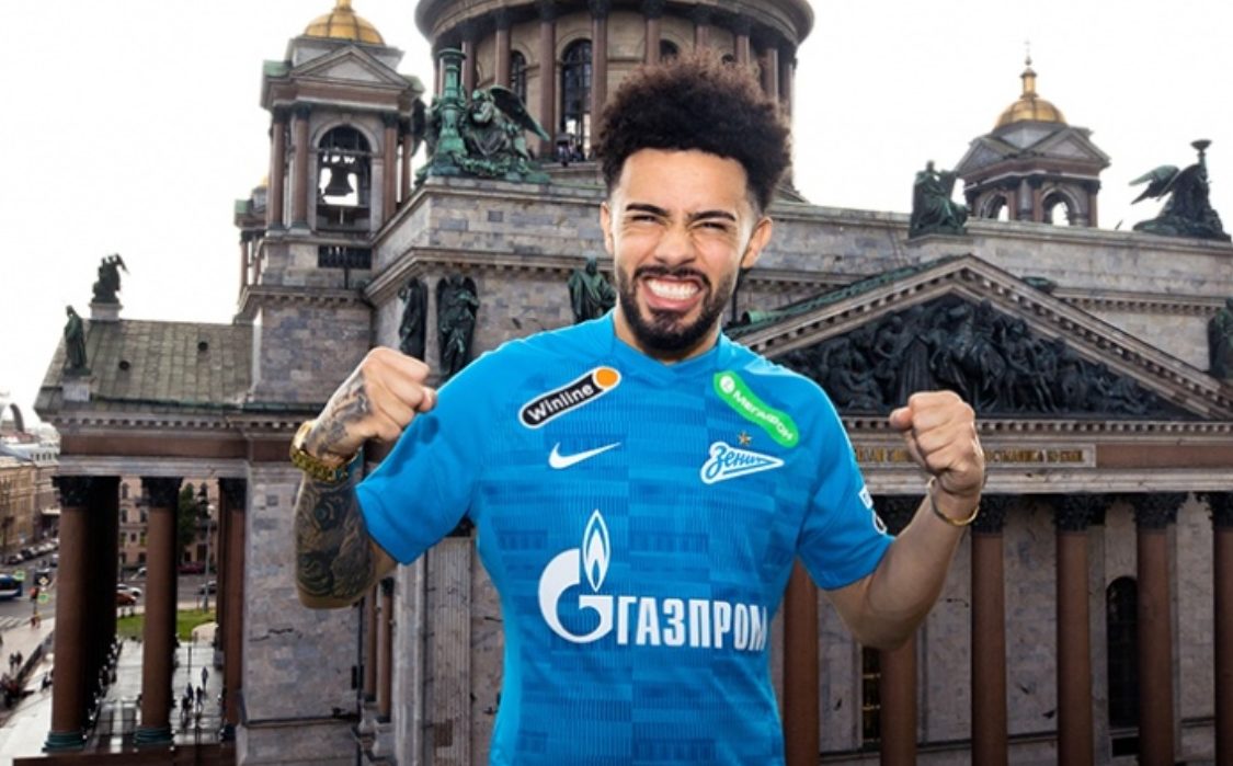 Claudinho é apresentado no Zenit, veste a camisa 11 e treina com Malcom