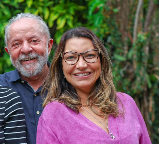 Lula anuncia casamento com Rosângela da Silva em maio