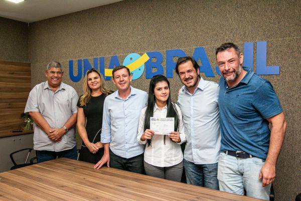 Orlando Morando lança sobrinha como pré-candidata a prefeita