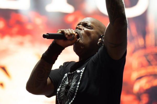 Sepultura entrega precisão técnica e fúria old school no Rock in Rio Lisboa
